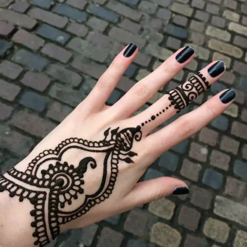 15 Best Black Mehndi Designs - Latest Collection