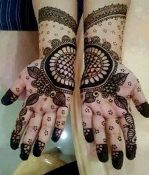 15 Best Black Mehndi Designs - Latest Collection