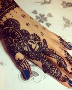 20 Best Black Mehndi Designs - Latest Collection