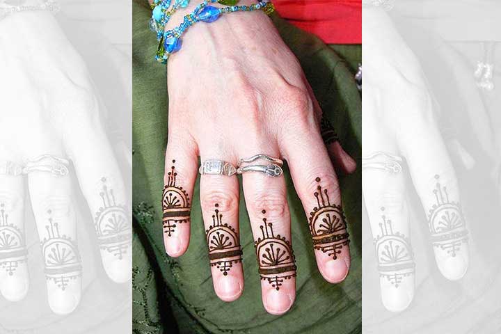 25 Beautiful Ring Mehndi Designs For Your Hands