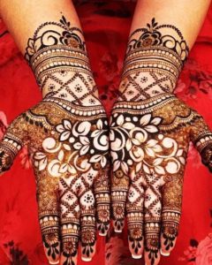 Top 20 Beautiful Dubai Mehndi Designs For Any Functions.