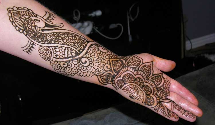 25 Latest Peacock Mehndi Designs for Hands