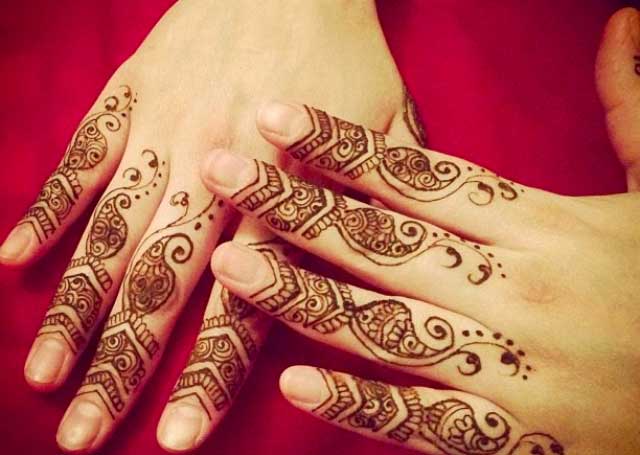 25 Beautiful Ring Mehndi Designs For Your Hands