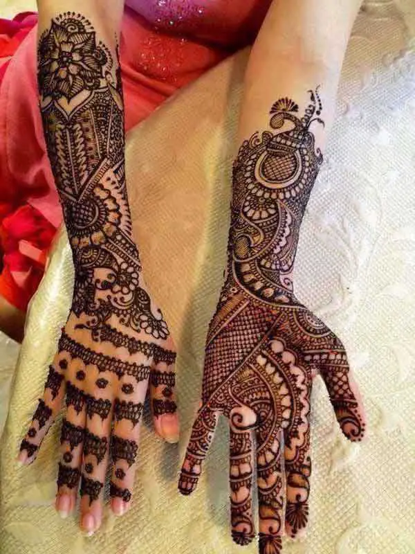 Top 20 Beautiful Dubai Mehndi Designs For Any Fuctions.
