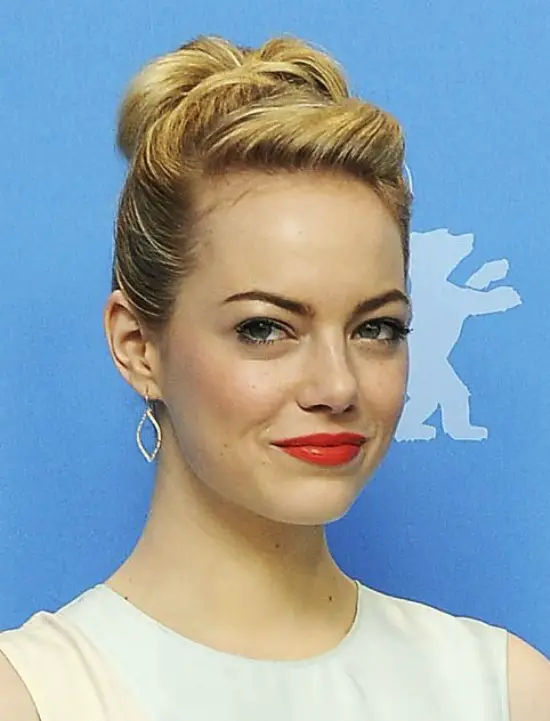 41 Stunning Emma Stone Hairstyles and Haircut Styles to Inspire You