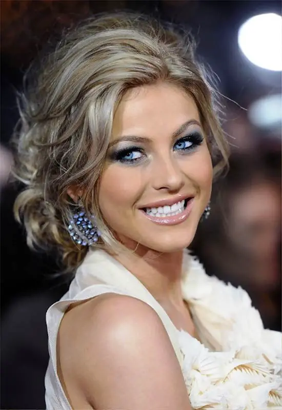 17 Gorgeous Prom Updo Hairstyles to Try Now