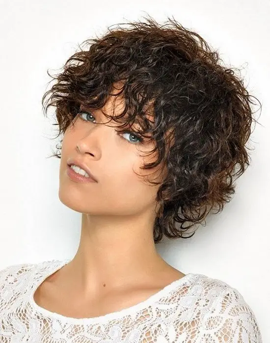 20 Short Shag Hairstyles And Haircuts Ideas