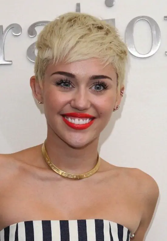 31 Stylish Miley Cyrus' Hairstyles & Haircut Ideas For You To Try