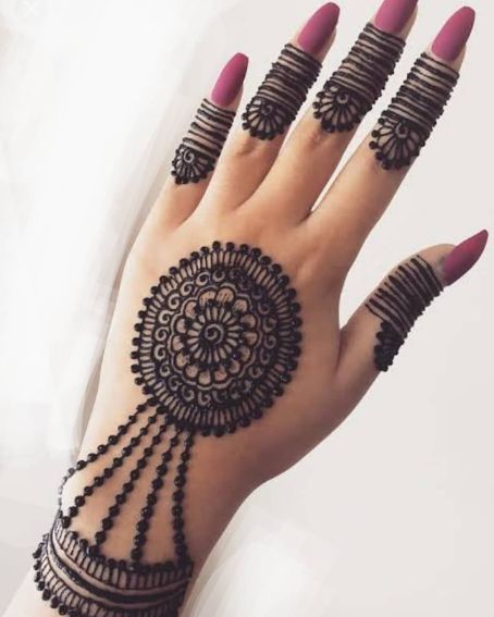 Top 20 Amazing simple circle mehndi Designs : Simple And Easy