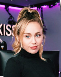 31 Stylish Miley Cyrus Hairstyles And Haircut Ideas