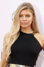 Top 21 Fergie Hairstyles & Haircuts - That Will Inspire You