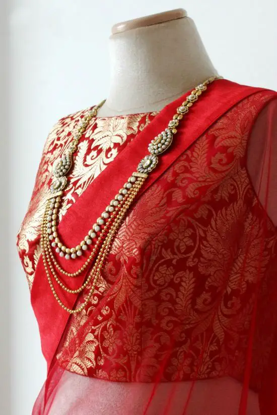 20 Gorgeous Pics of Red Saree Blouse Designs