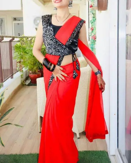 15 Gorgeous Pics of Red Saree Blouse Designs