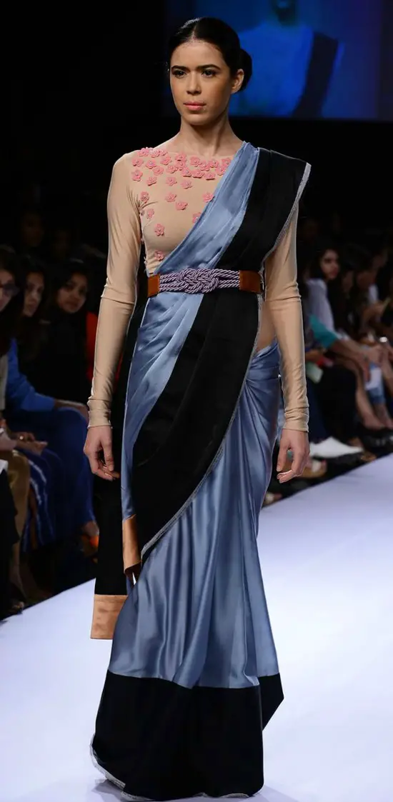 20 Amazing Pics of Western Look Sarees Designs