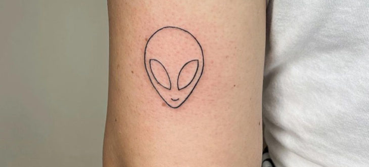 30 Amazing Alien Tattoo Designs You Need To See