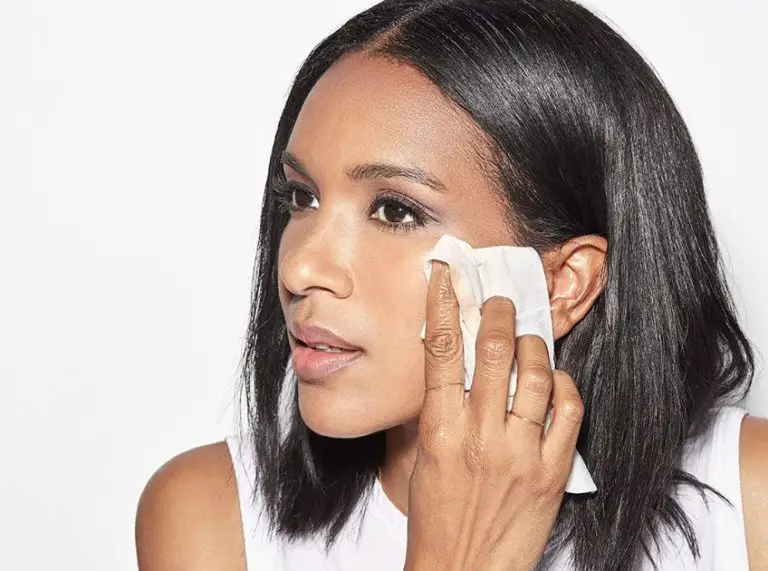 10 Best Face Wipes For Oily Skin In 2025