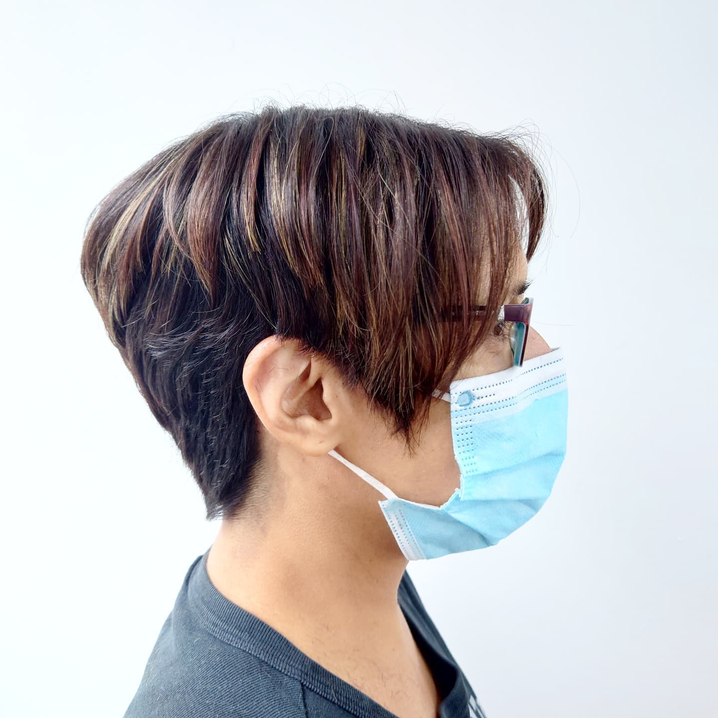 15 Classy Pixie Haircuts For Women Over 50