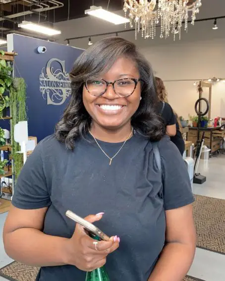 15 Best Big Forehead Hairstyles For Black Women