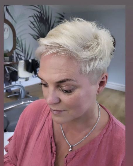 15 Best Tomboy Haircuts For Girls