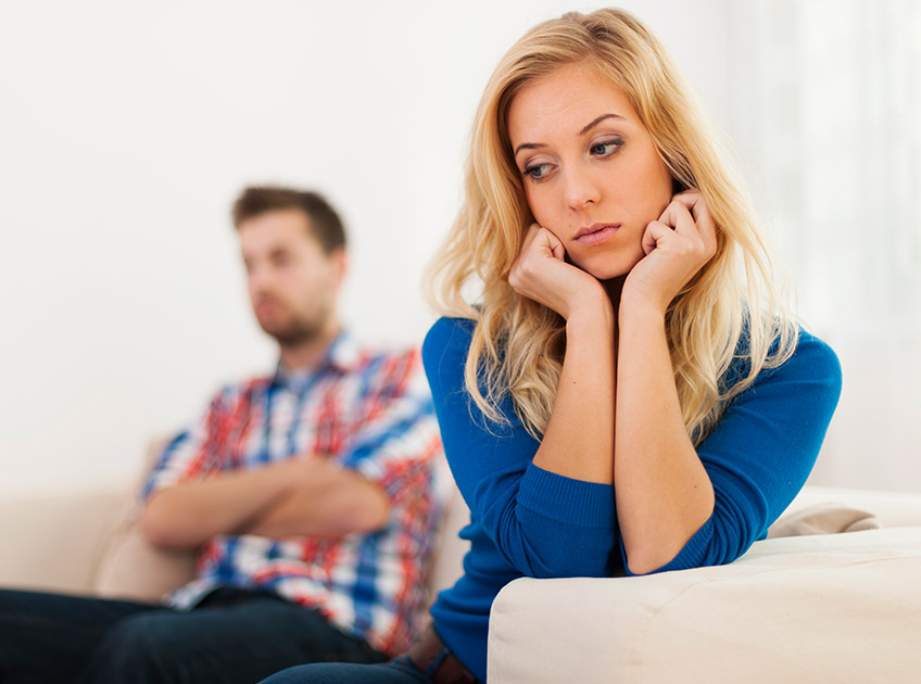 10 Signs Of Relationship Anxiety And How To Overcome It 10 Signs Of Relationship Anxiety And How To Overcome It