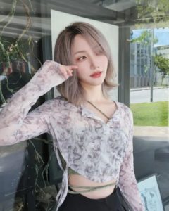 15 Japanese Short Hairstyles For Round Faces In 2025