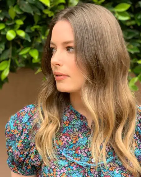 15 Best Dama Hairstyles For Quinceaneras