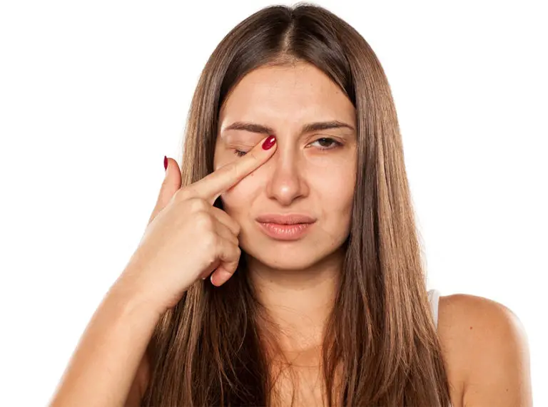 Why Does My Eye Hurt When I Blink?