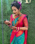 Top 20 Gorgeous Blouse Designs For Kathpadar Saree