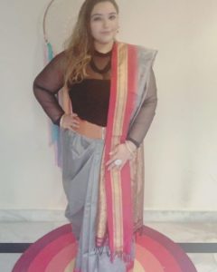 20 Trendy Fat Ladies Blouse Design For Fat Arms To Look Slim