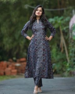 20 Best Half Collar Neck Designs For Kurtis In 2023