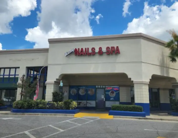 10 Best Nail Salons In Tampa In 2025