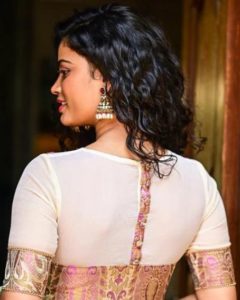 Trending Back Button Blouse Designs: 26 Must-See Picks