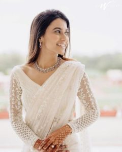 22 White Blouse Saree Color Combinations That Will Turn Heads