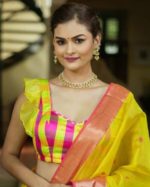 Sweetheart Elegance: 18 Stunning Blouses For Women