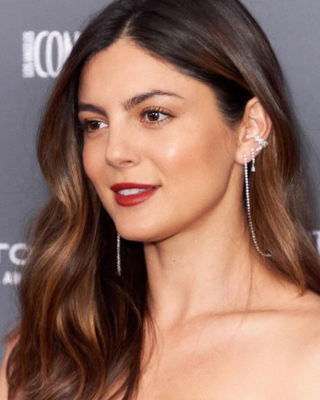 Rock The Holidays With These 21 Dazzling Christmas Lip Makeup Ideas