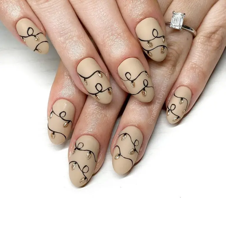 Light Up Your Holiday Style: 15 Dazzling Christmas Light Nail Art ...