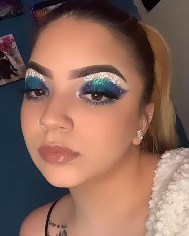 20 Enchanting Christmas Snowflake Eye Makeup Looks For A Dazzling ...
