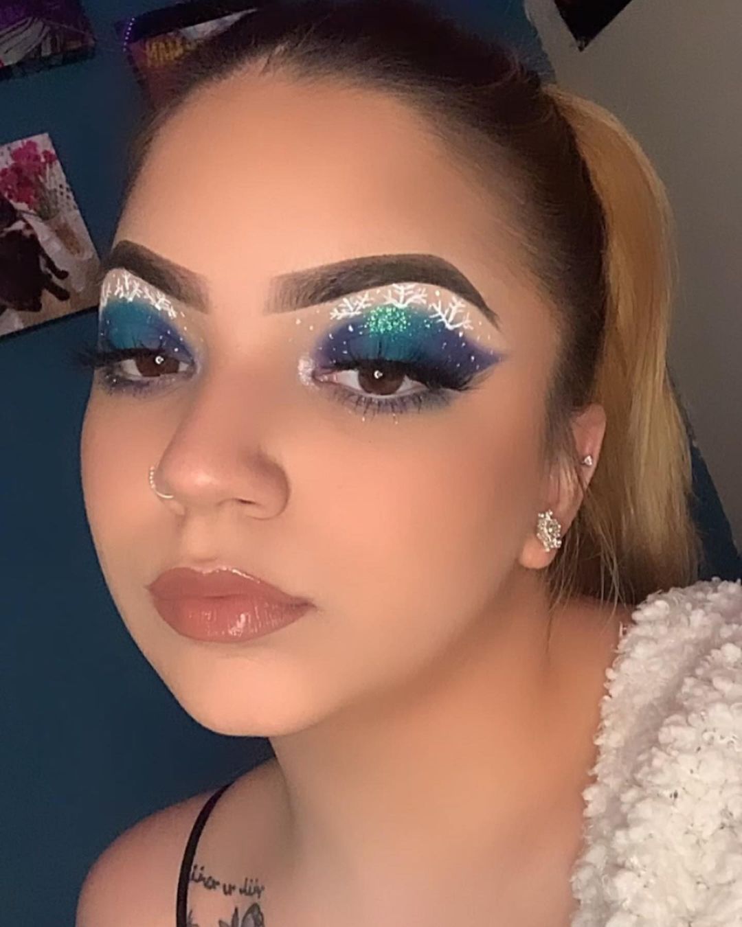 20 Enchanting Christmas Snowflake Eye Makeup Looks For A Dazzling ...